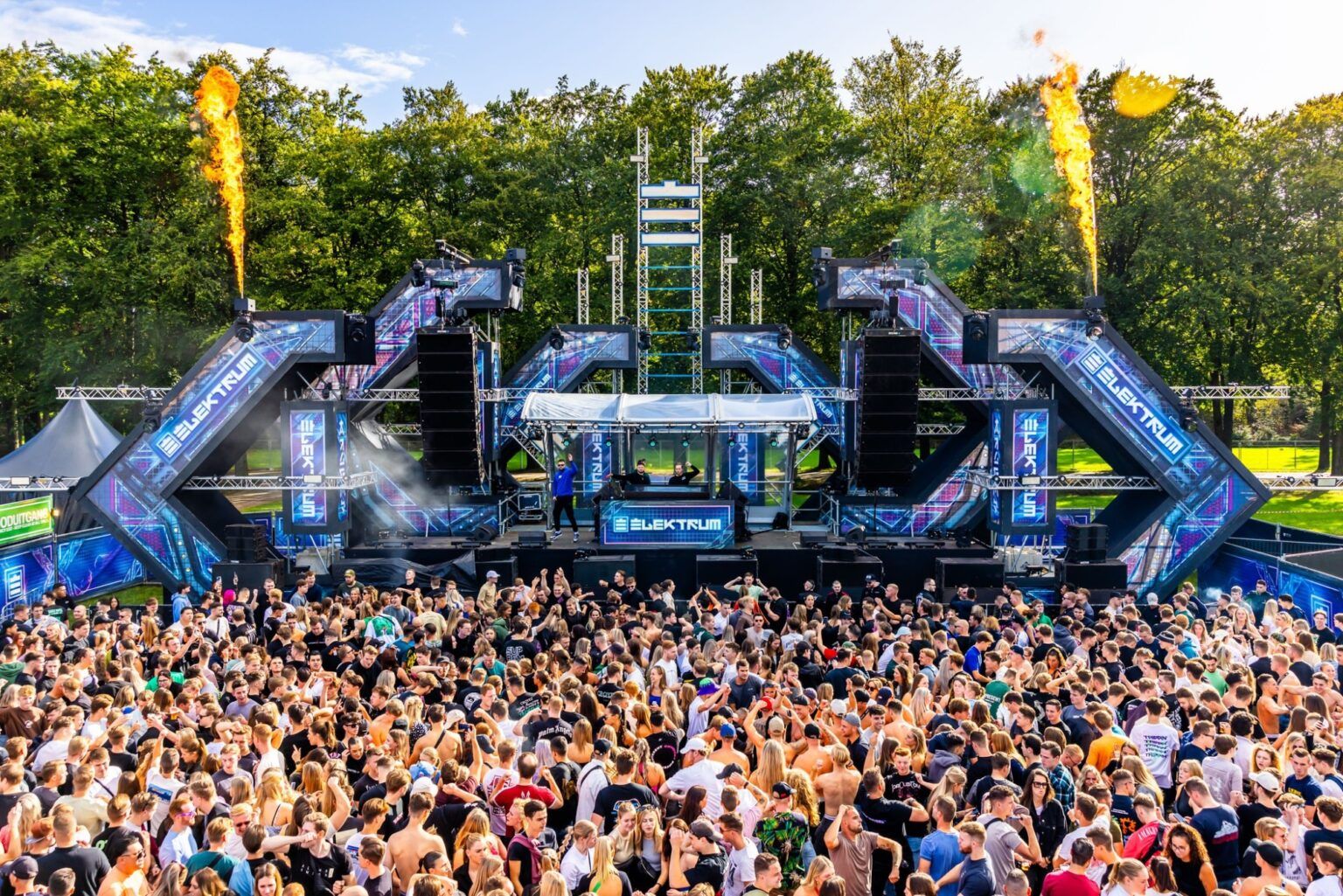Guía: los festivales de hardstyle al aire libre más importantes del ...